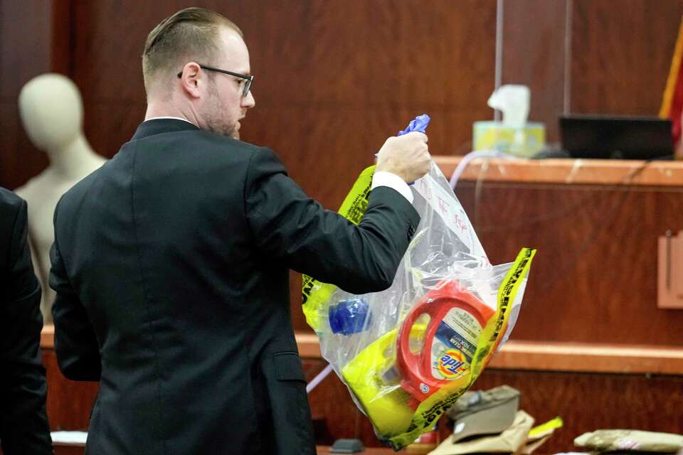 Ex-Harris County deputy's trial over killing of Roderick Brooks begins