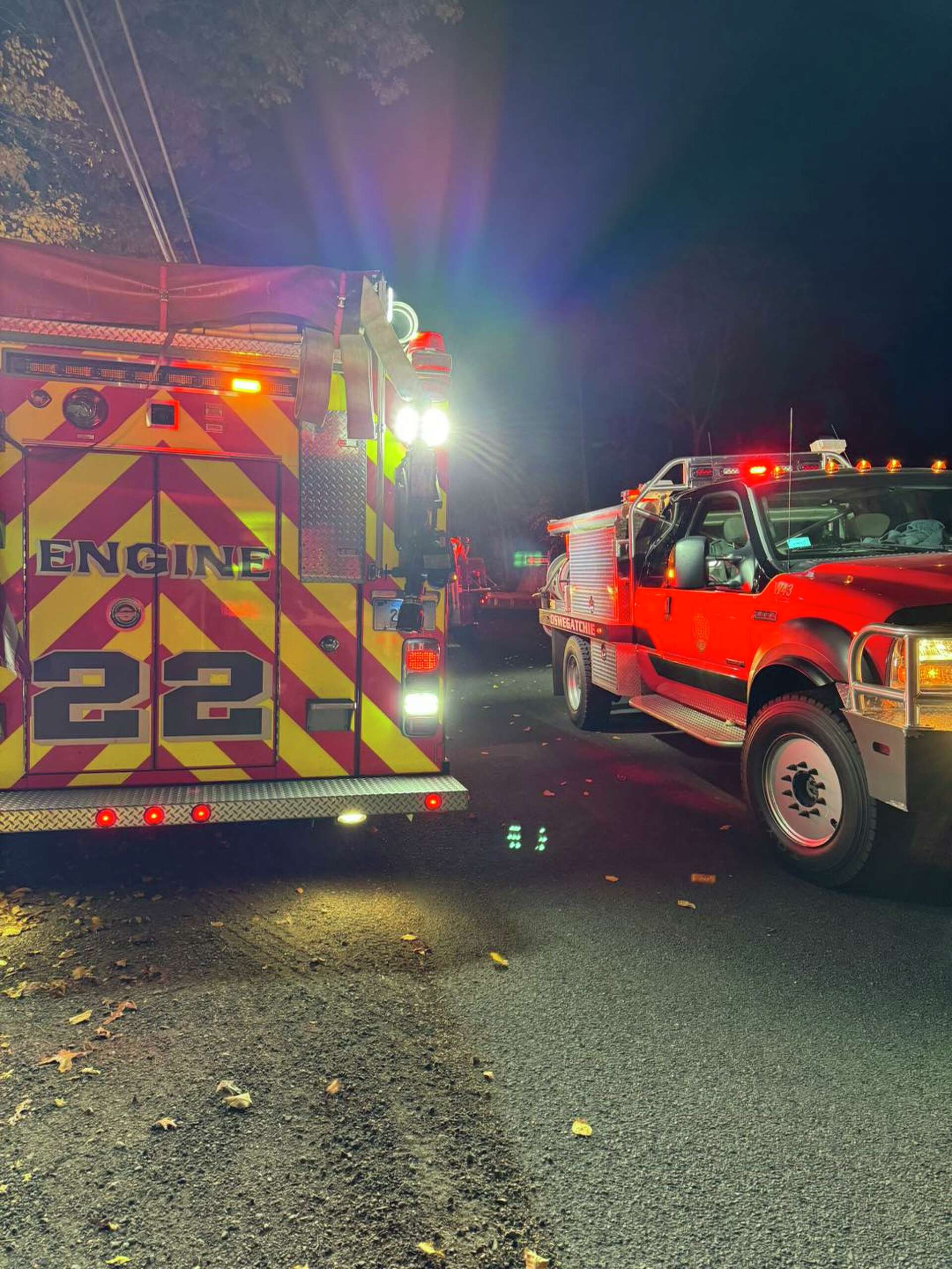 5-acre brush fire near I-95 extinguished in East Lyme, officials say