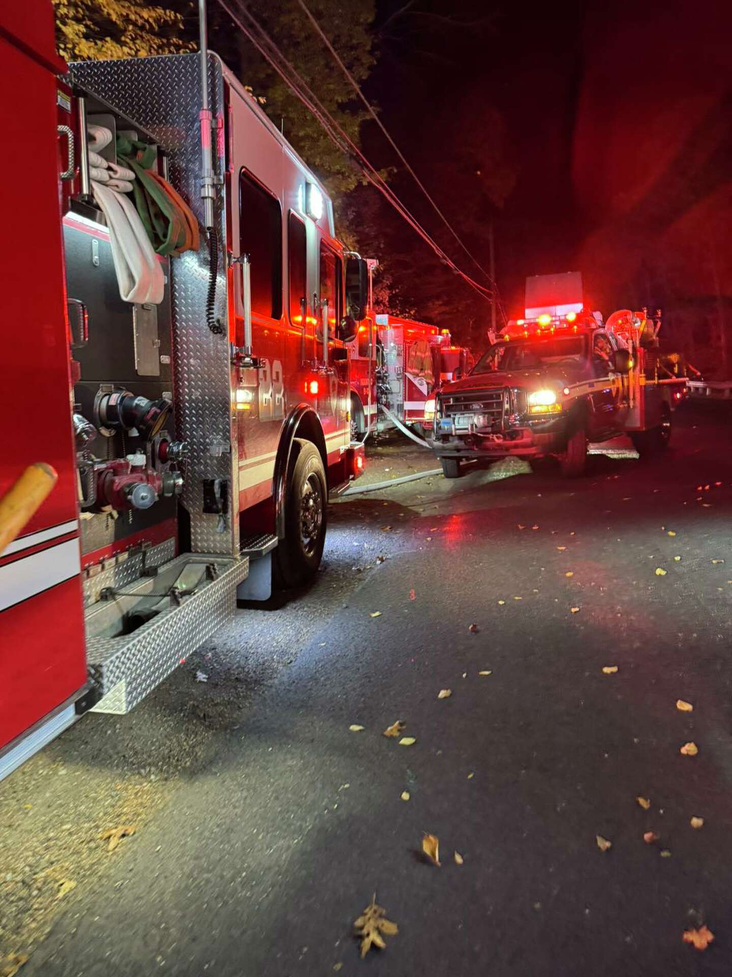 5-acre brush fire near I-95 extinguished in East Lyme, officials say