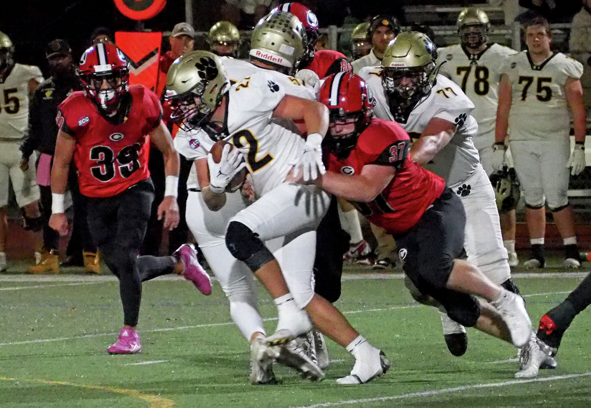No. 2 Hand football team beats Cheshire with dominant fourth quarter
