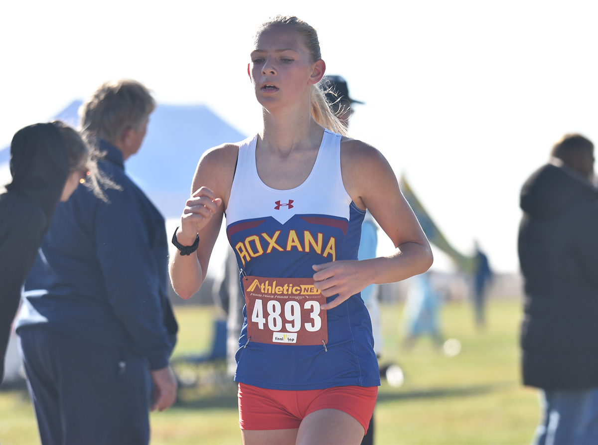 Edwardsville girls cross country wins fourth regional in a row