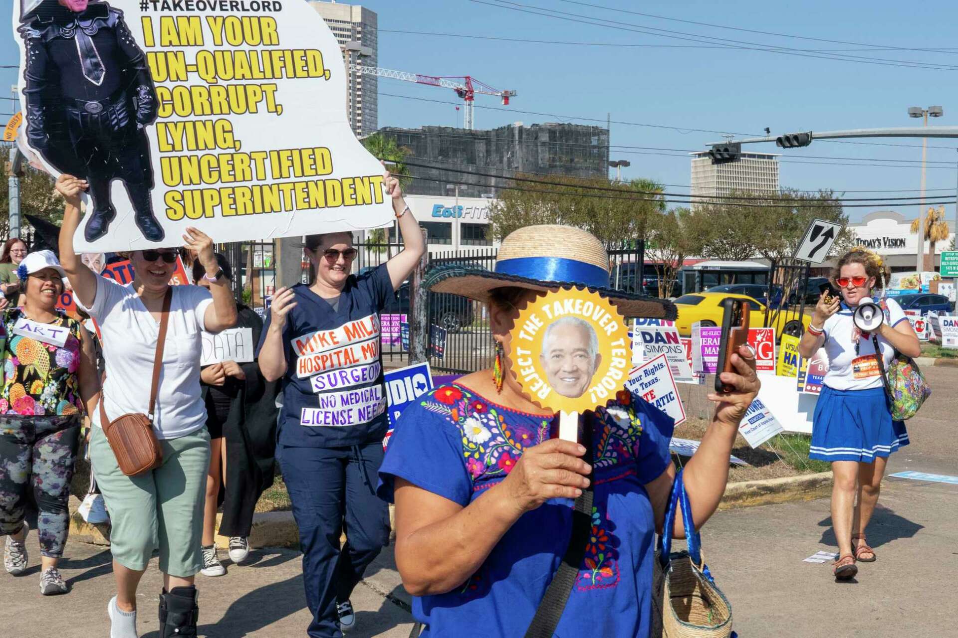 Bond protest held over HISD's $4.4 billion bond