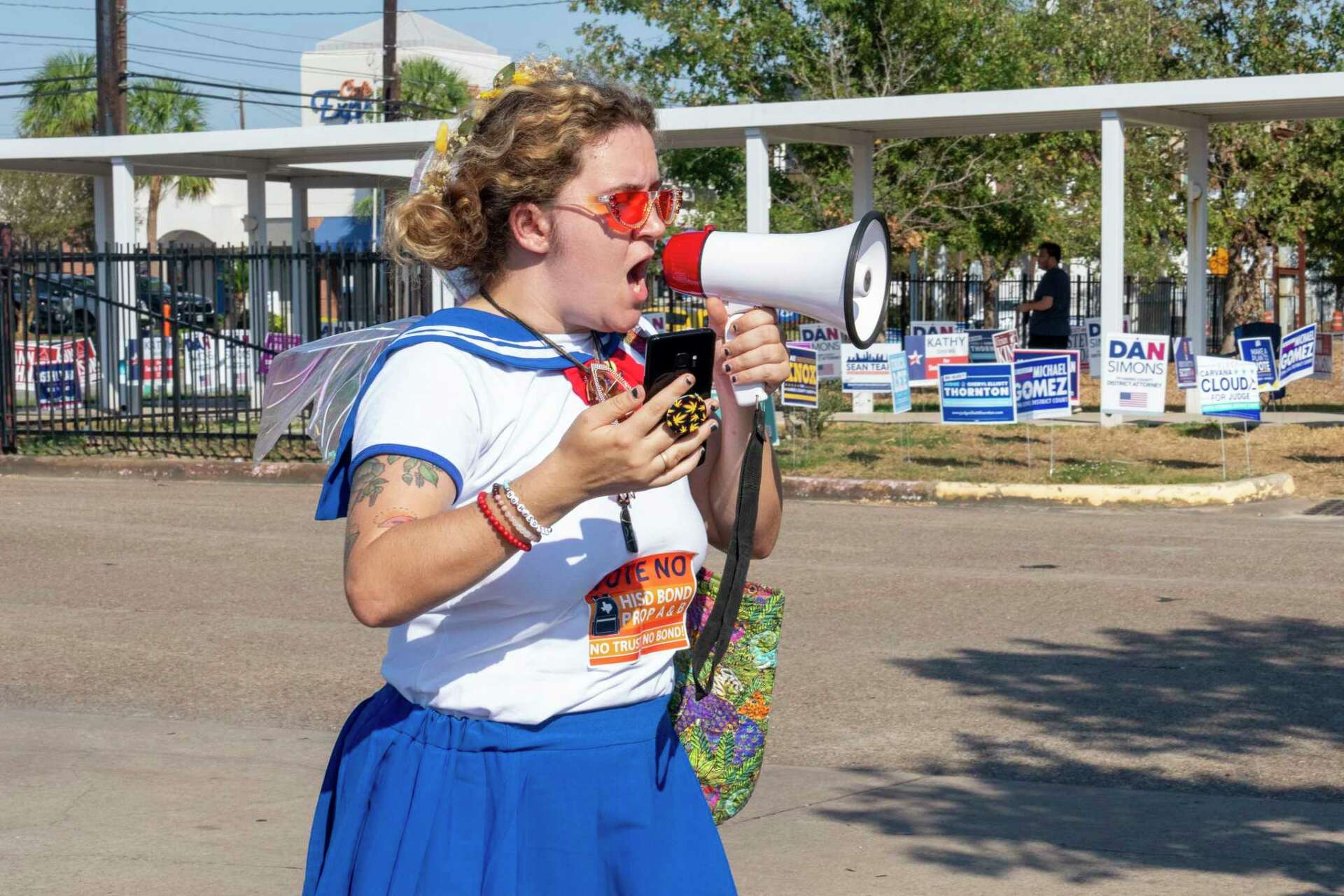 Bond protest held over HISD's $4.4 billion bond