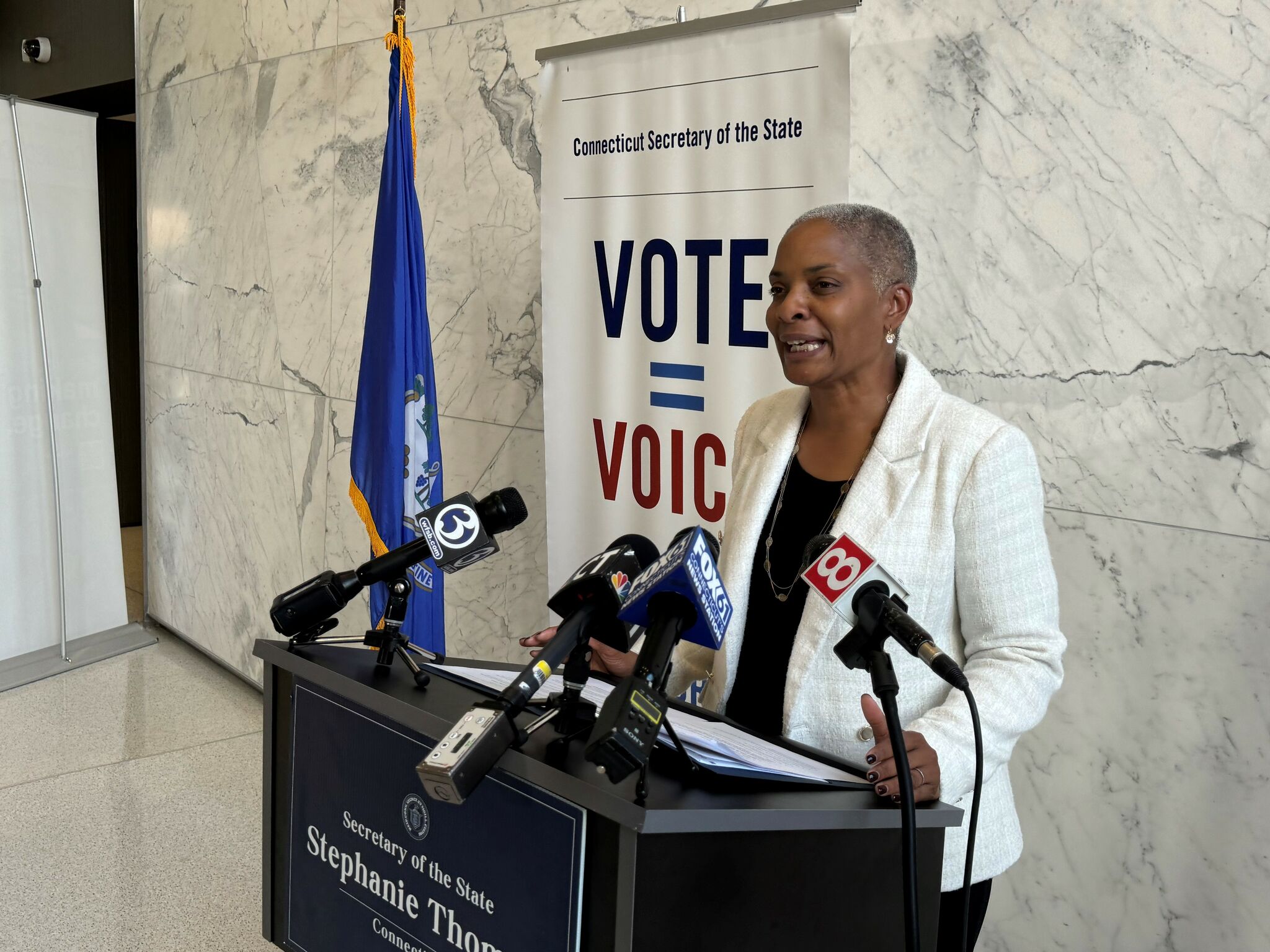 Early voting in CT tops 300K people ahead of Nov. 5 election