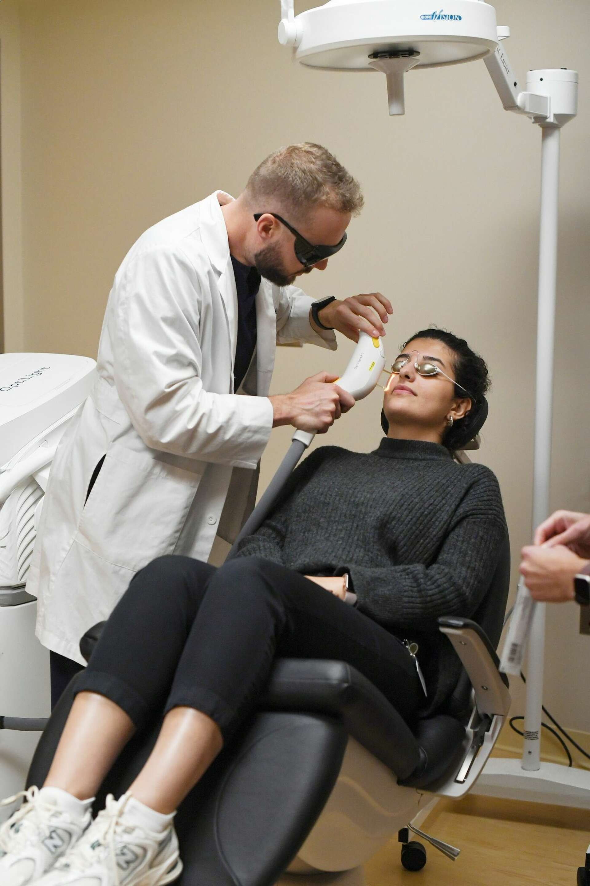 Ferris MCO opens dry eye clinic to address growing health issue