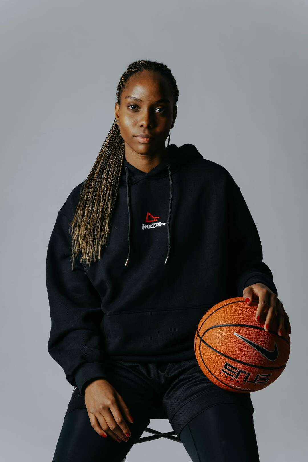 Why Ecuador native Blanca Quinonez committed to UConn basketball