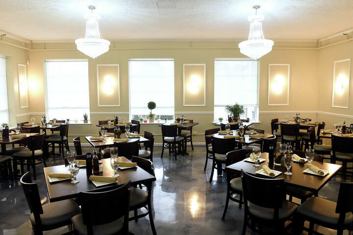 Cheshire gets taste of New Haven's Adriana's with the new Il Gusto