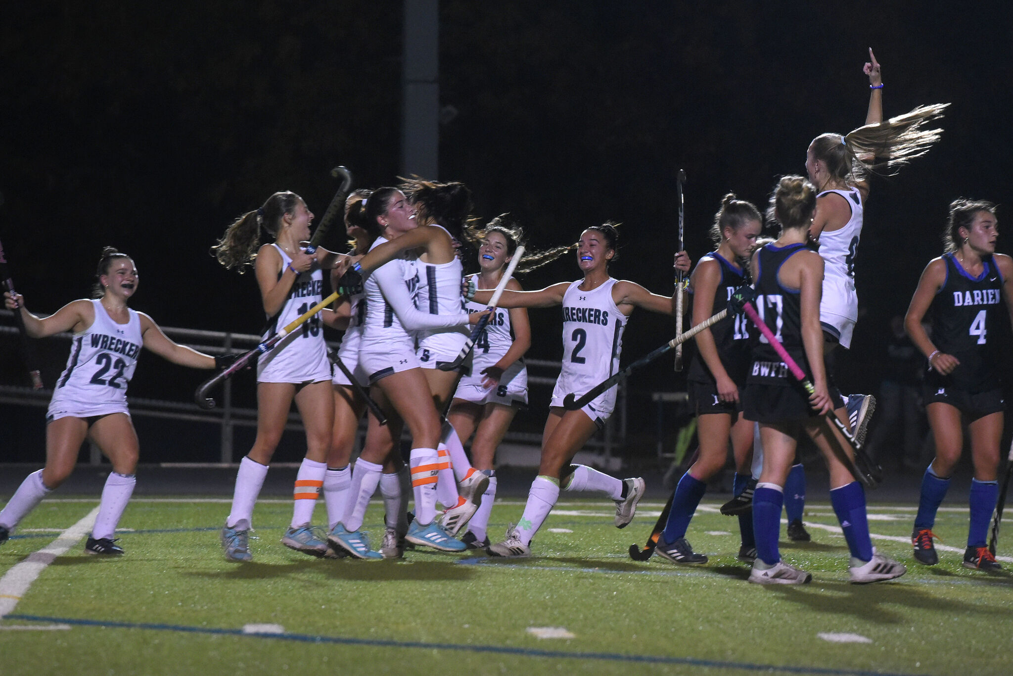 Staples field hockey beats Darien in overtime of FCIAC championship
