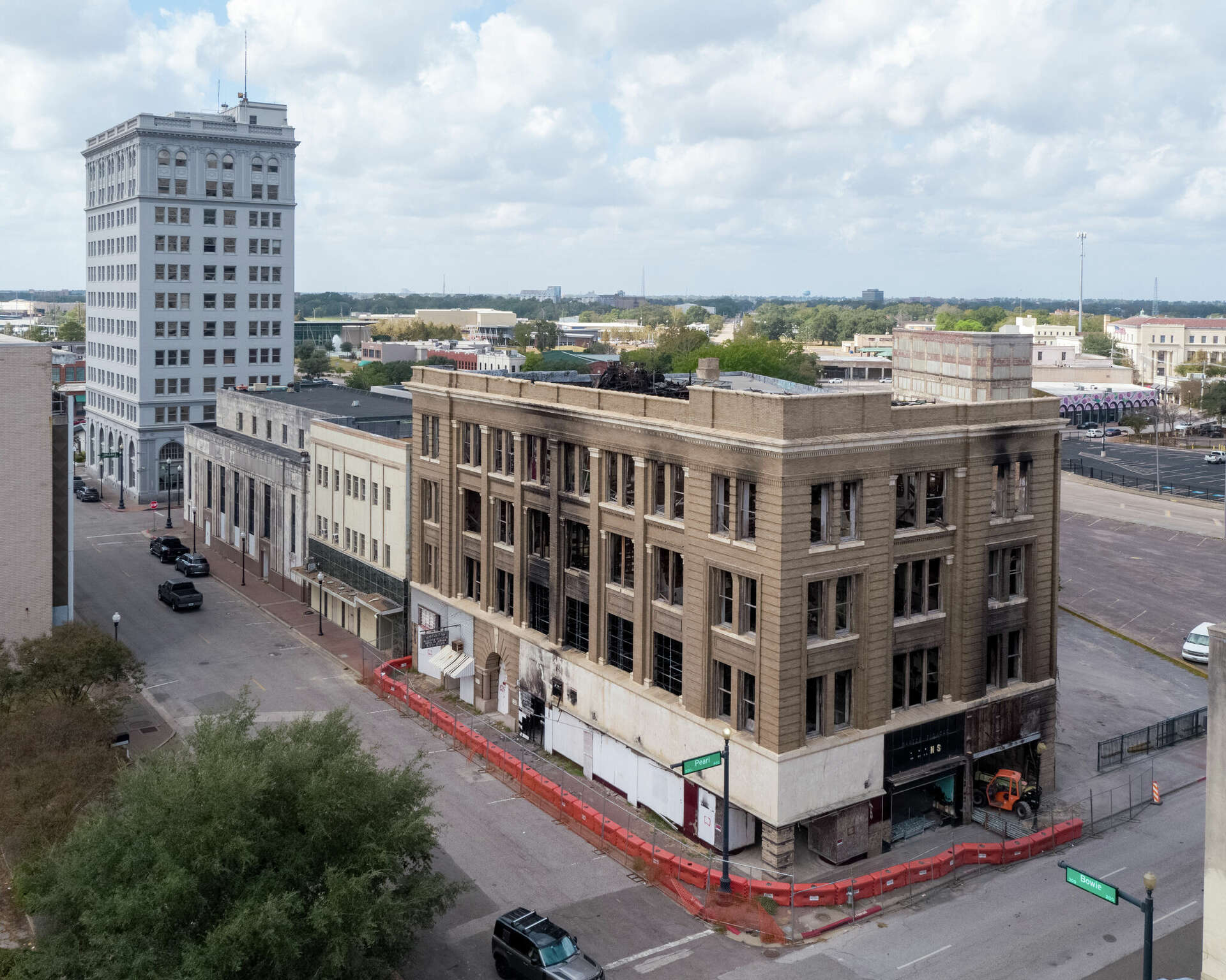 Gilbert Building owner surprised by fire investigation warrant