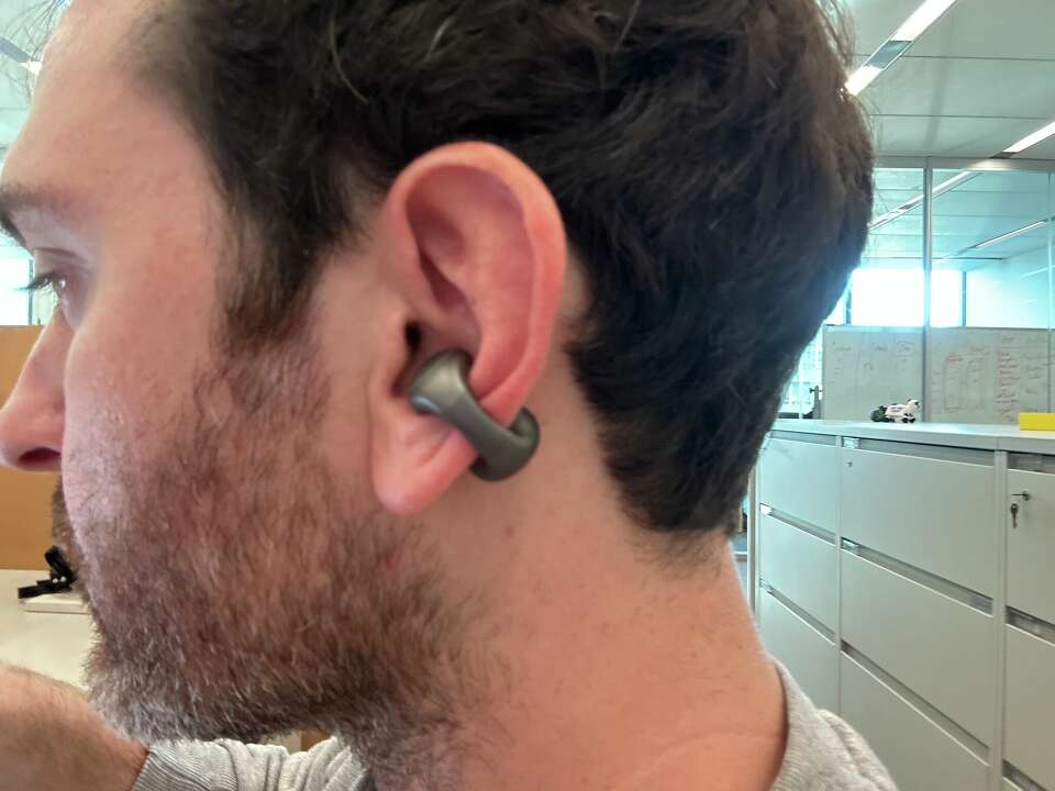 Soundcore c40i clip-on earbuds review: Lightweight and office-friendly