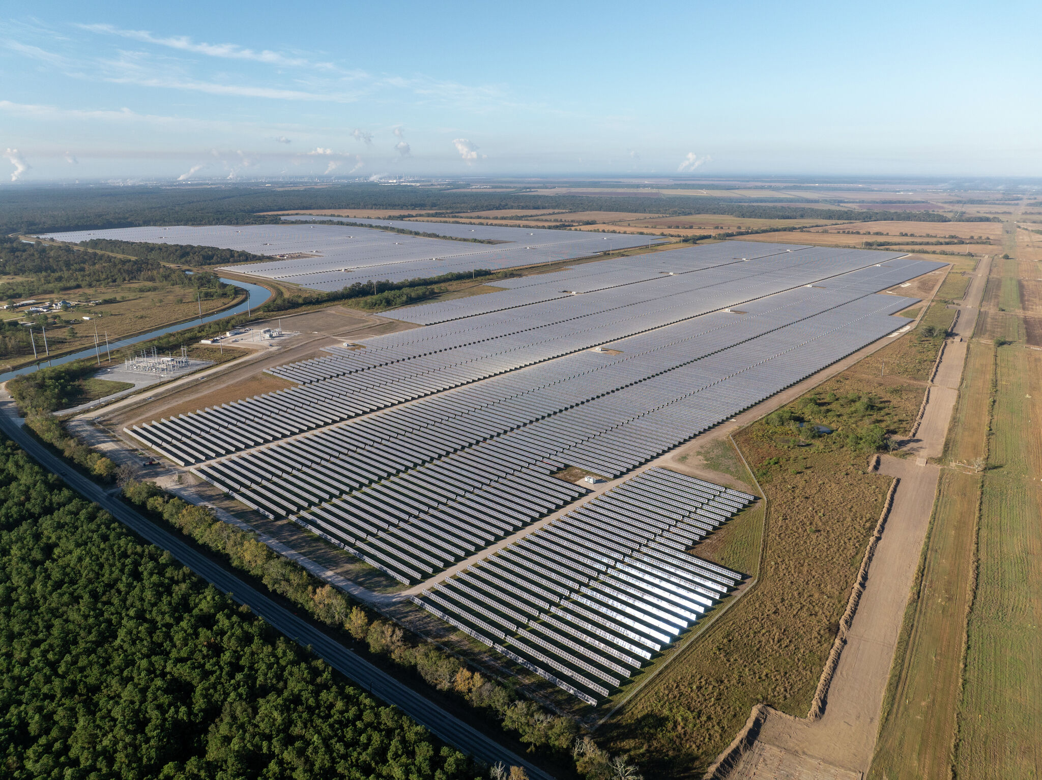 Houston region gets a new solar farm outside the ERCOT system