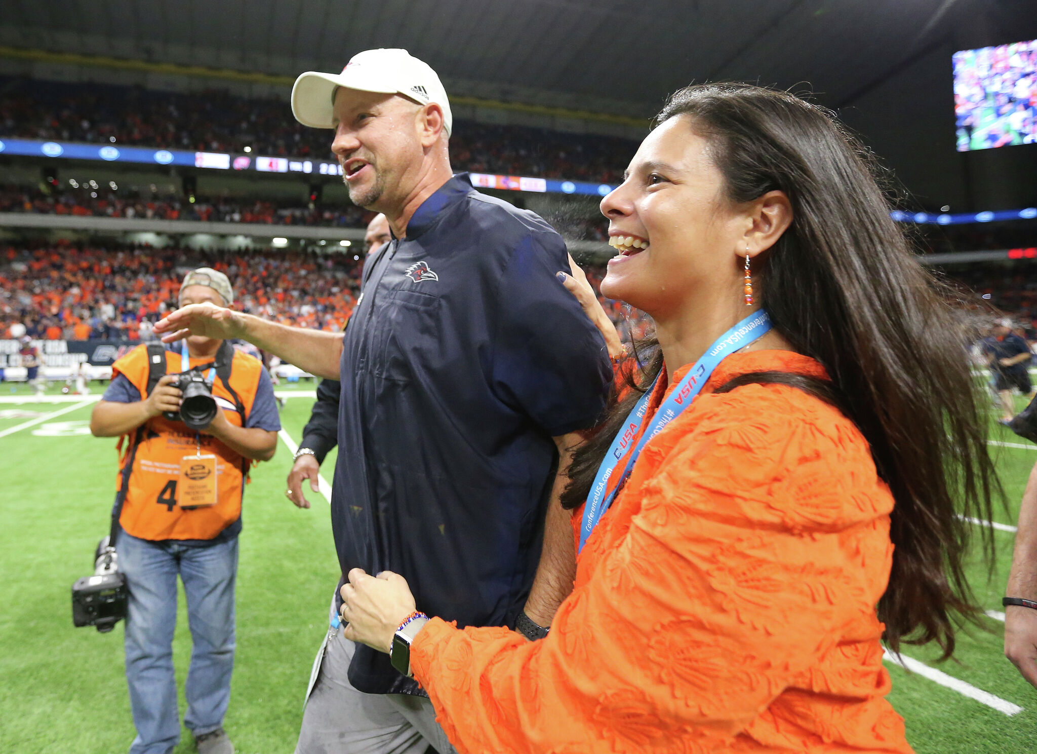 UTSA brings NIL collectives together as Runners United
