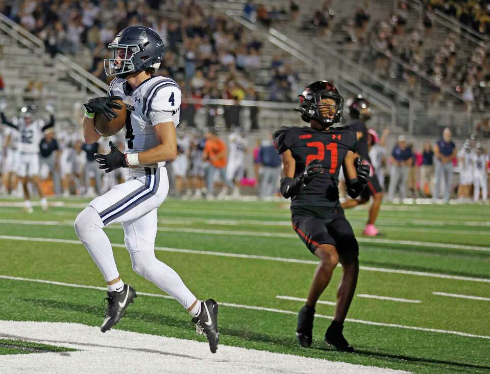 Boerne Champion football ends Wagner's playoff hopes with win