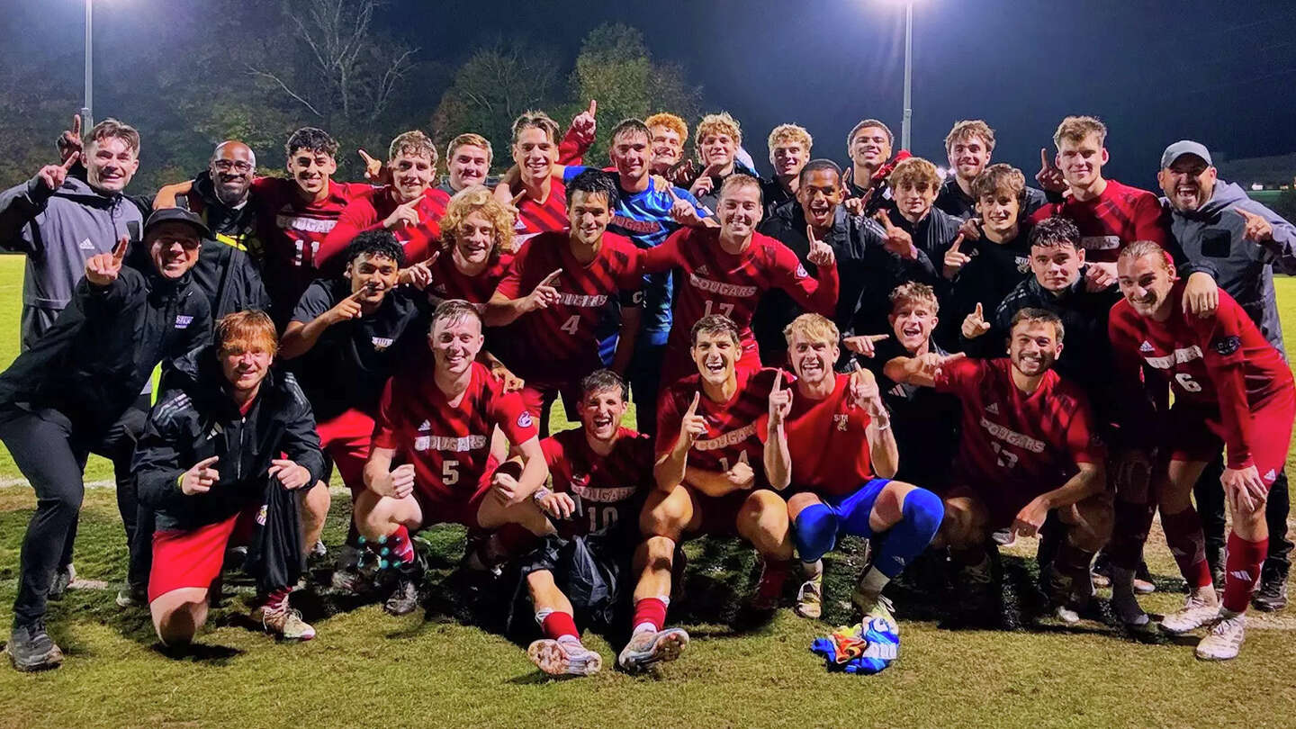 SIUE men's soccer wins OVC title with winy at Southern Indiana