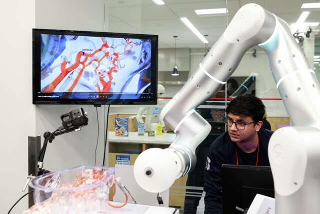 Stanford’s new robotics lab aims to bring helpful robots into the home