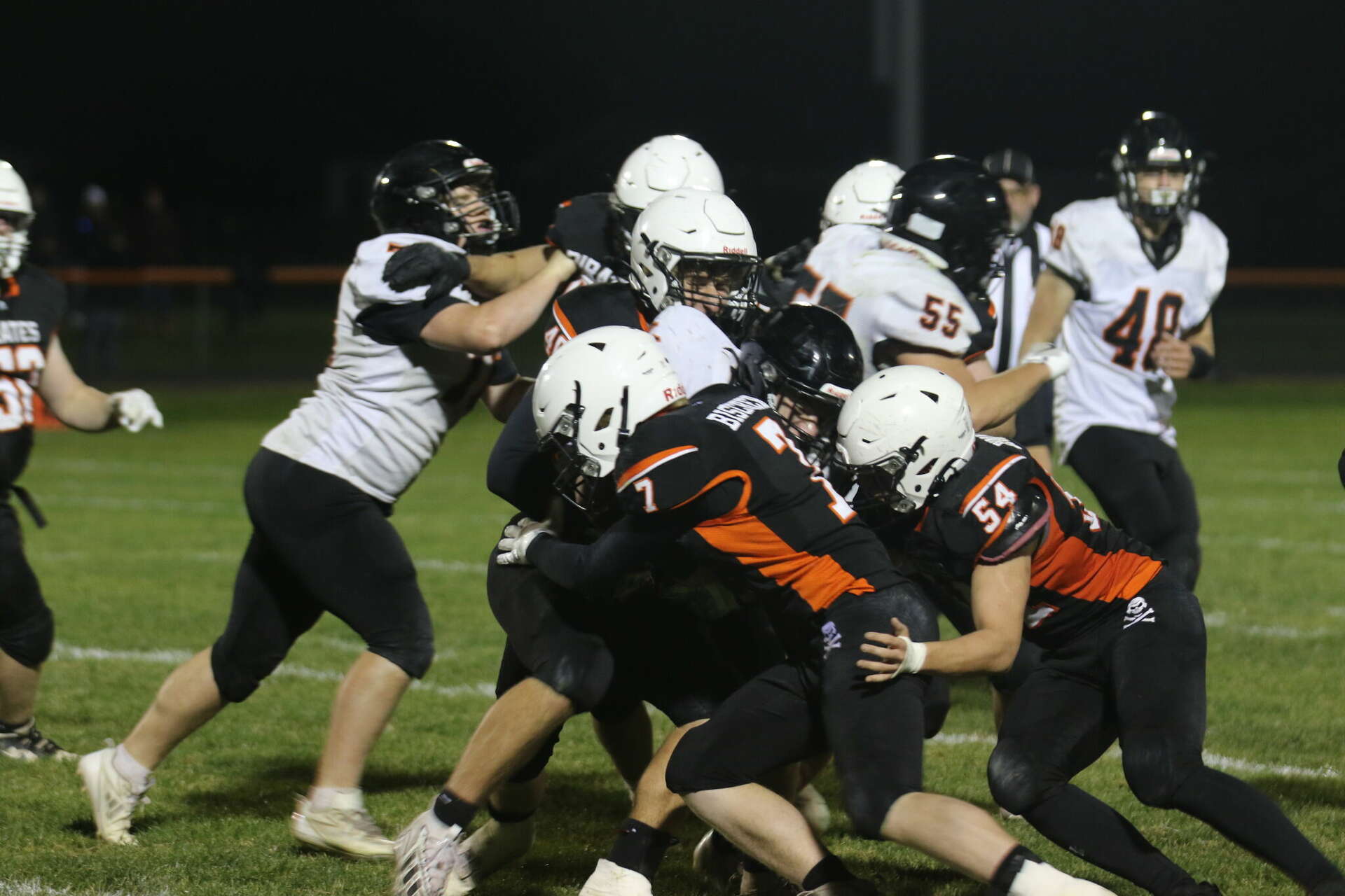 Harbor Beach football to play for regional title at Fowler