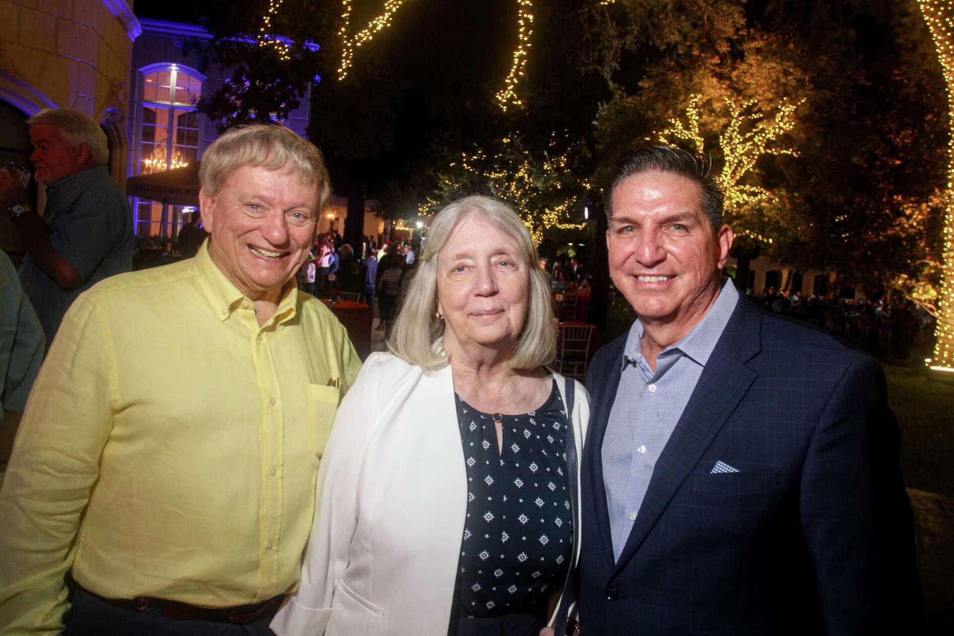 Tilman Fertitta's True Blue Gala raises $1.1 million for HPD