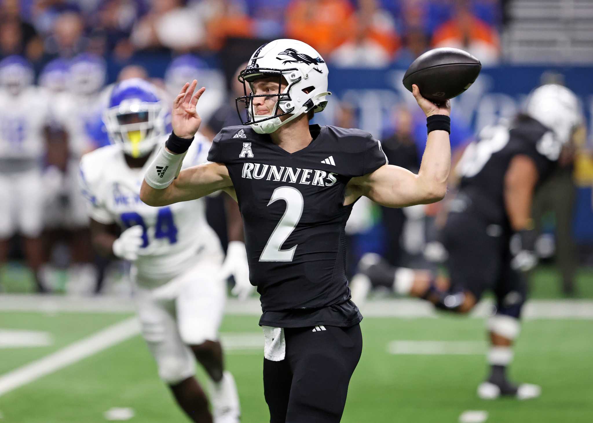 UTSA's Owen McCown set to cap breakout '24 in Myrtle Beach Bowl