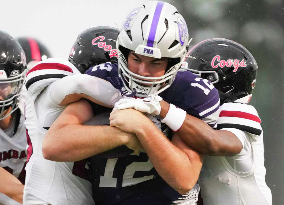 High school football: Klein Cain Hurricanes top Tomball Cougars