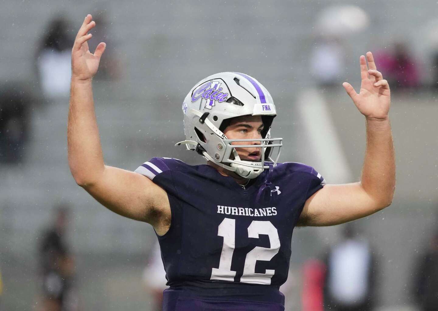 High school football: Klein Cain Hurricanes top Tomball Cougars