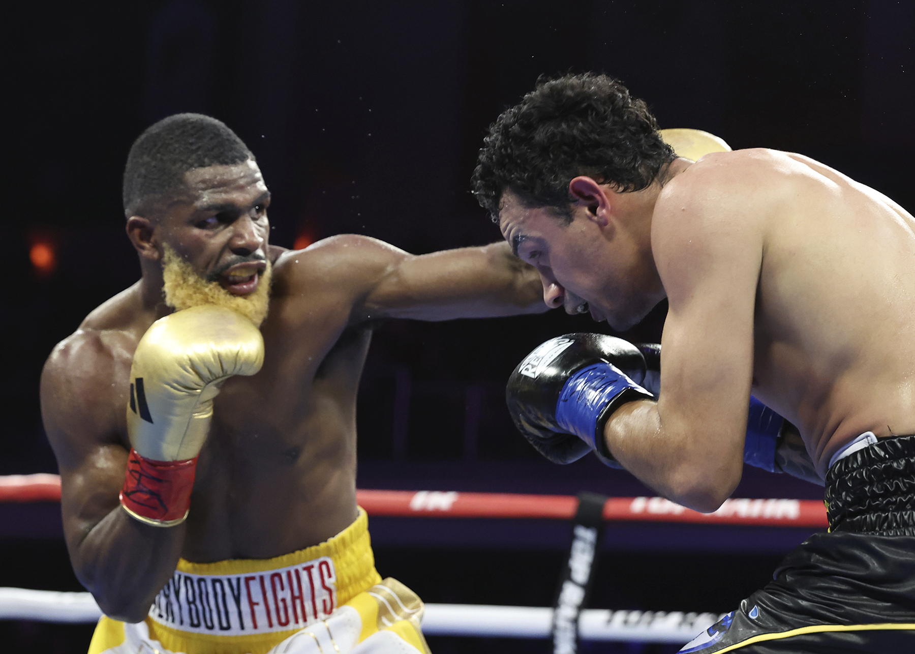 Albany boxer Abraham Nova fights to draw at Turning Stone