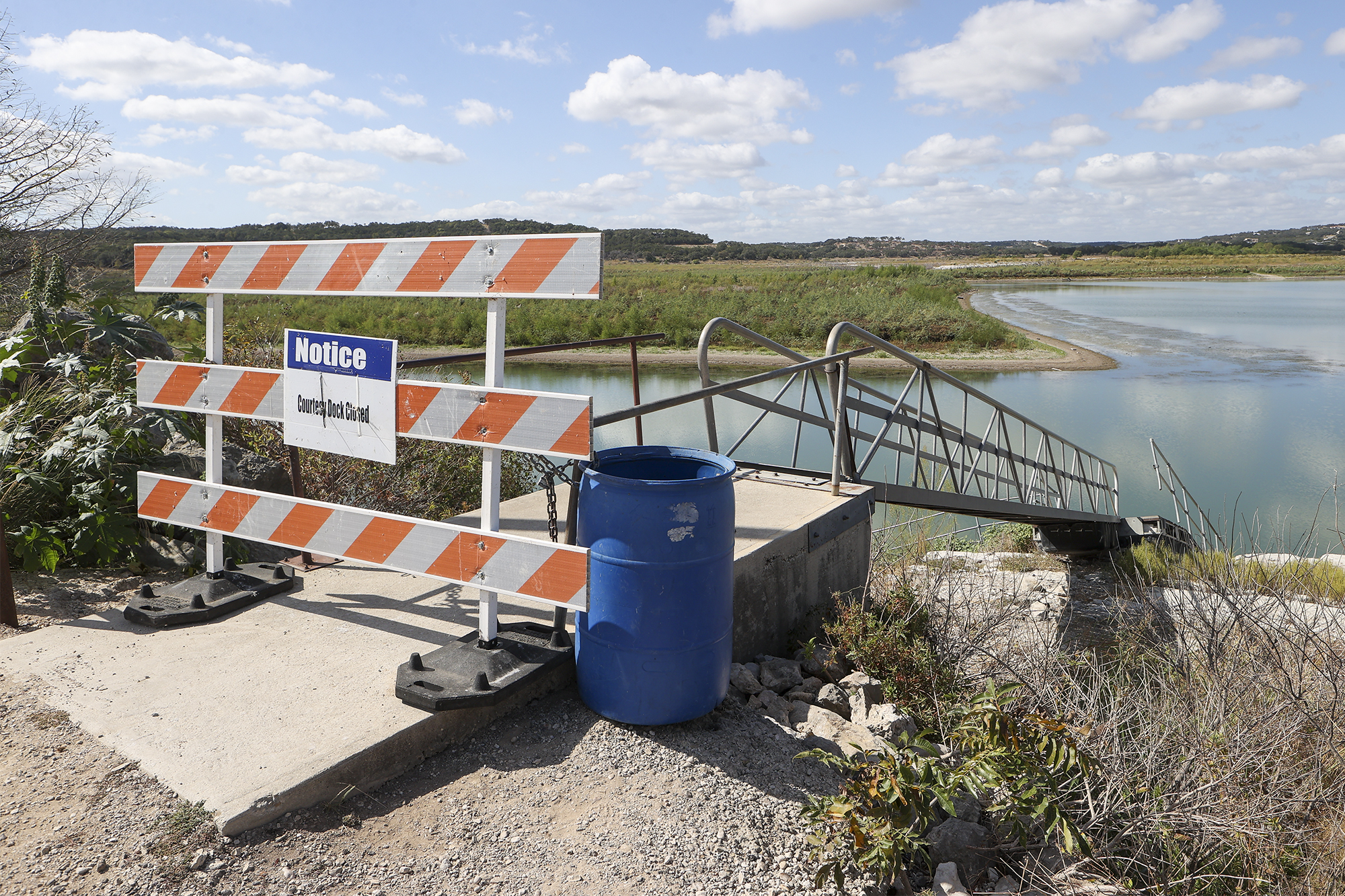 Last open boat ramp on Canyon Lake closes as water levels drop