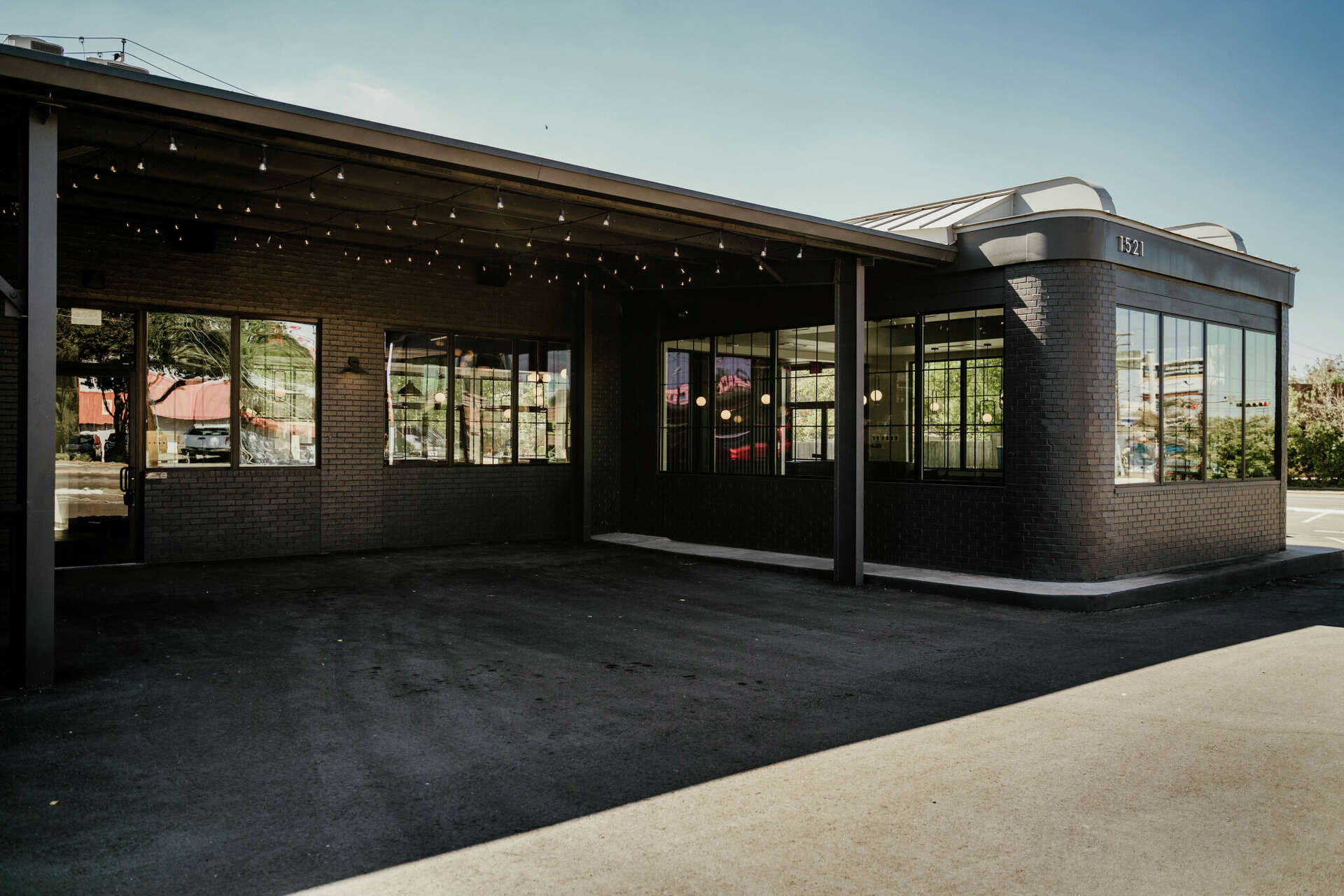 Newest Texas barbecue restaurant combining brisket with gold