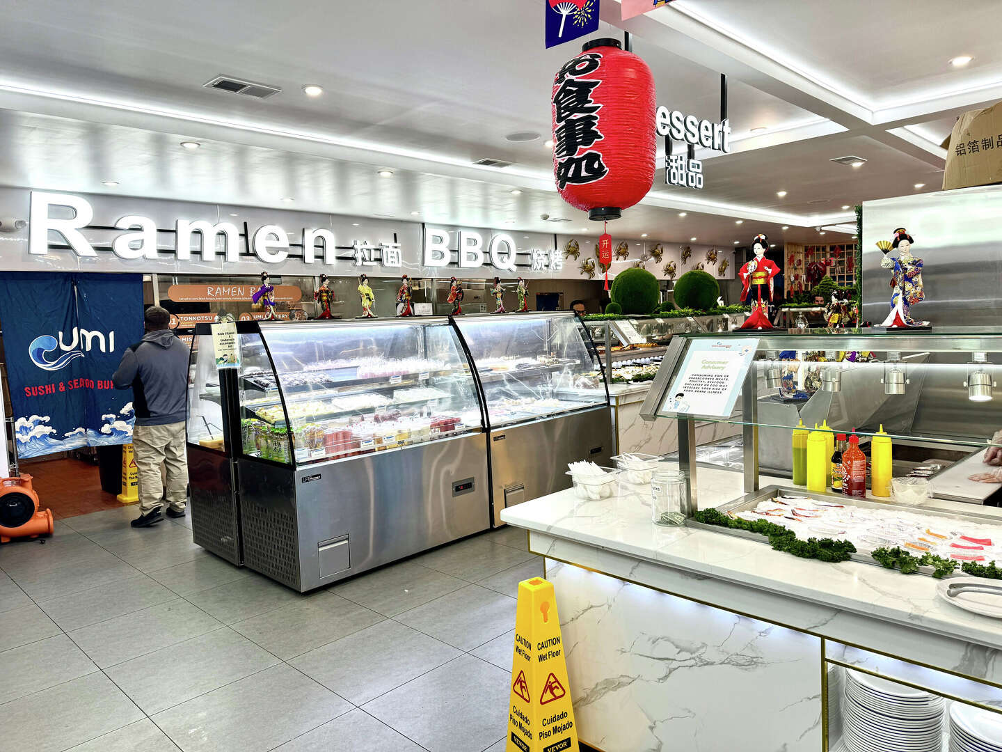 Review: Umi Seafood Buffet in Colonie a fun, filling extravaganza