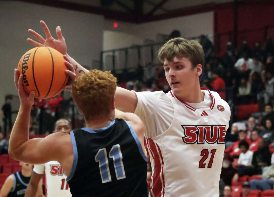 SIUE opens 2024-25 men's basketball season with rout