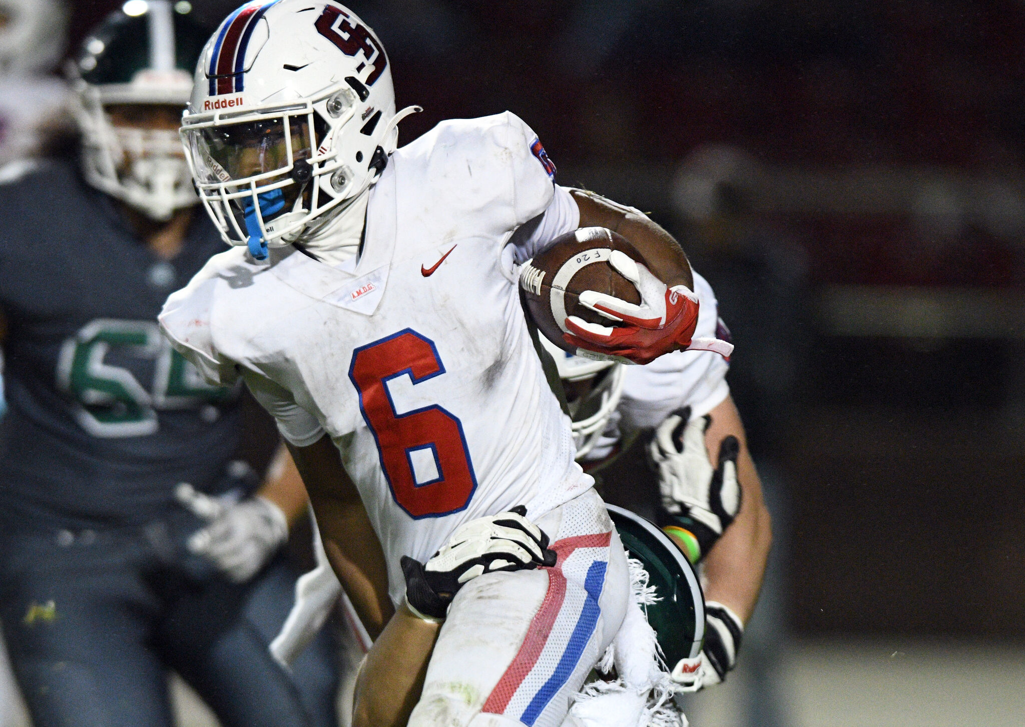 St. Ignatius RB Jarious Hogan sets records with 6 TDs in win over SHC