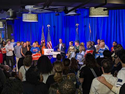 Connecticut's Chris Murphy wins third term in U.S. Senate