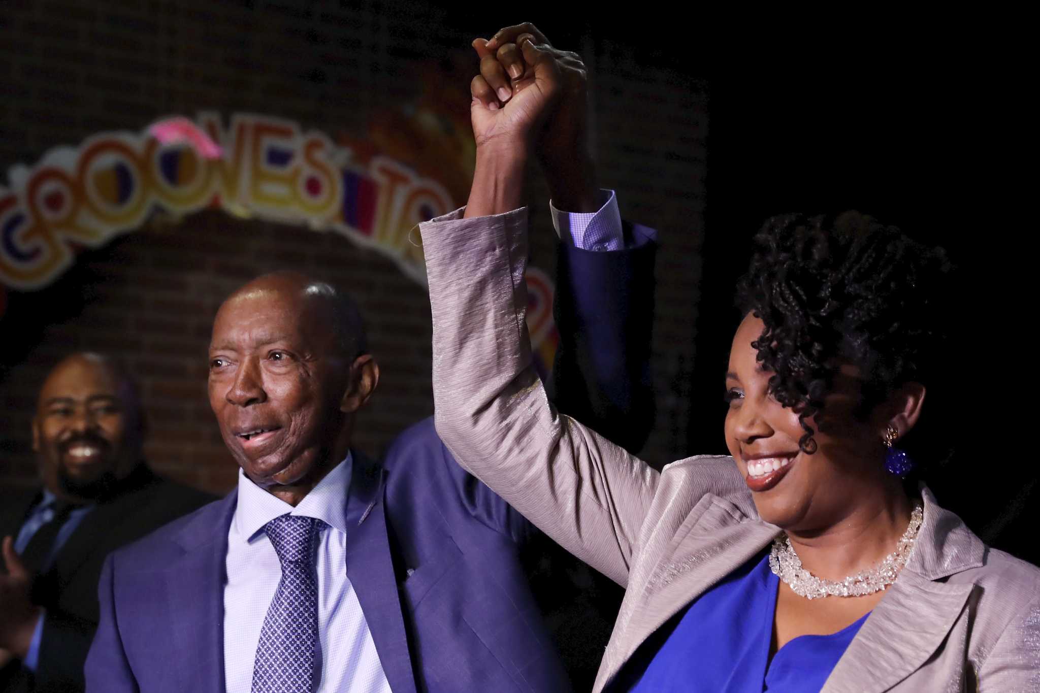 Sylvester Turner beats Lana Centonze in race for U.S. Congress