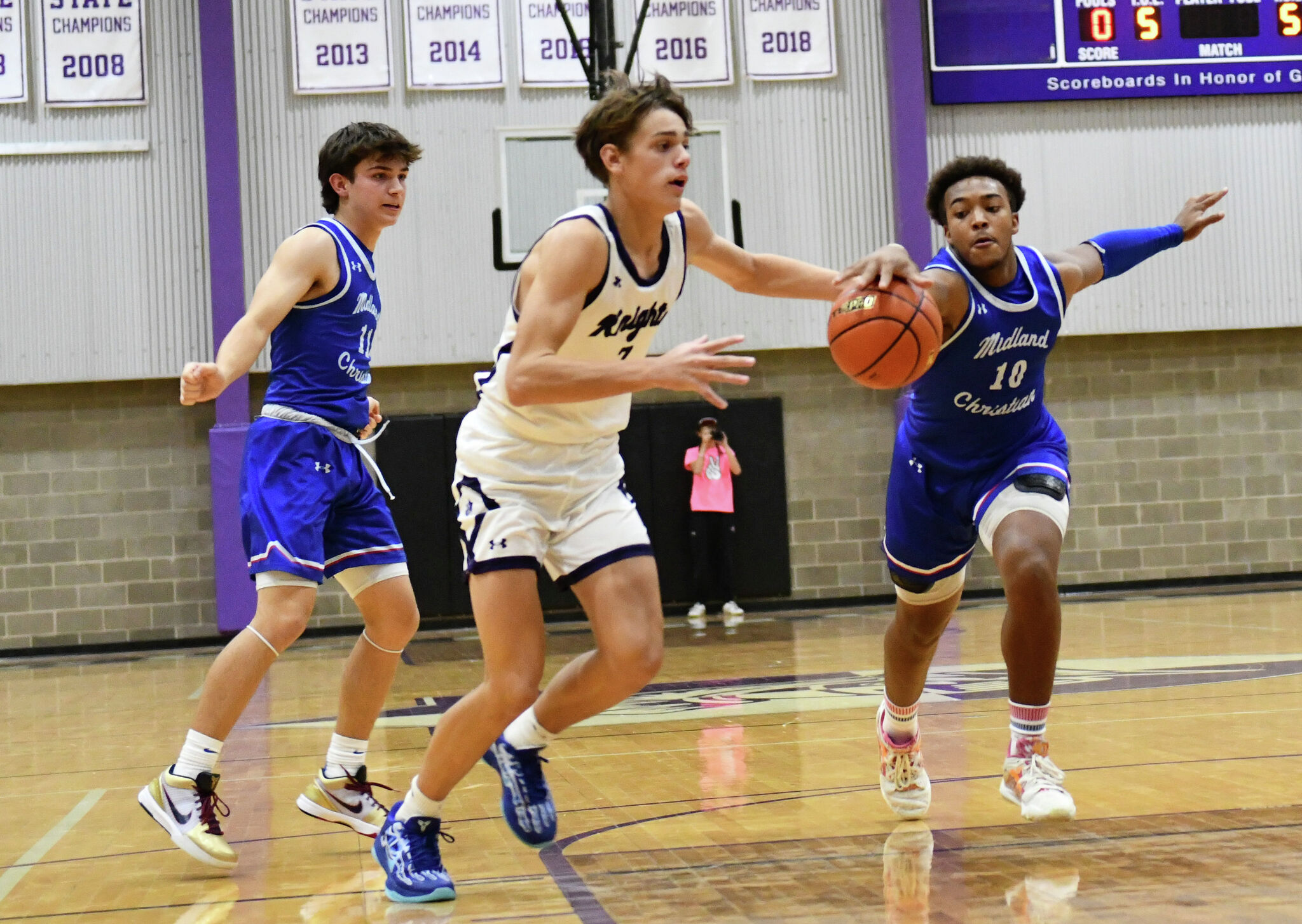 Midland Classical boys basketball goes 2-0 to tip off Wink Tournament