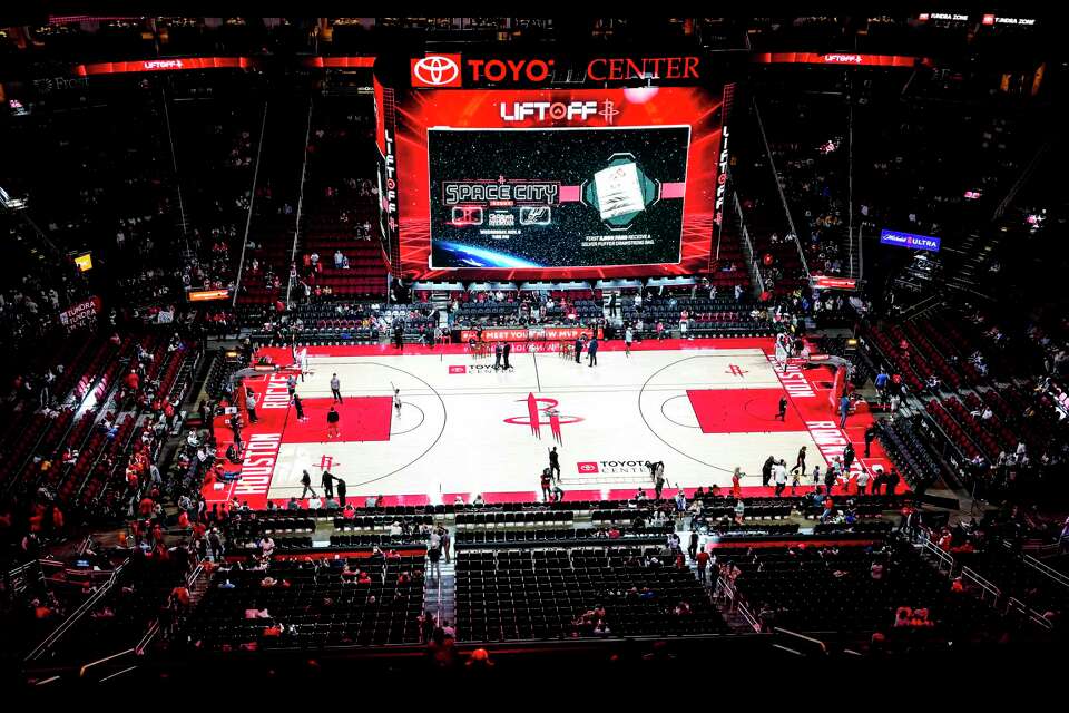 Houston Rockets: A control-room peek at Toyota Center scoreboard show