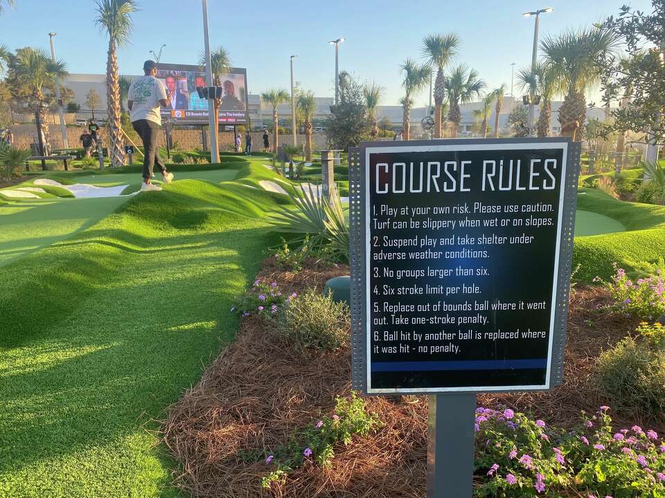 Mini-golf gets major upgrade with Tiger Woods' PopStroke
