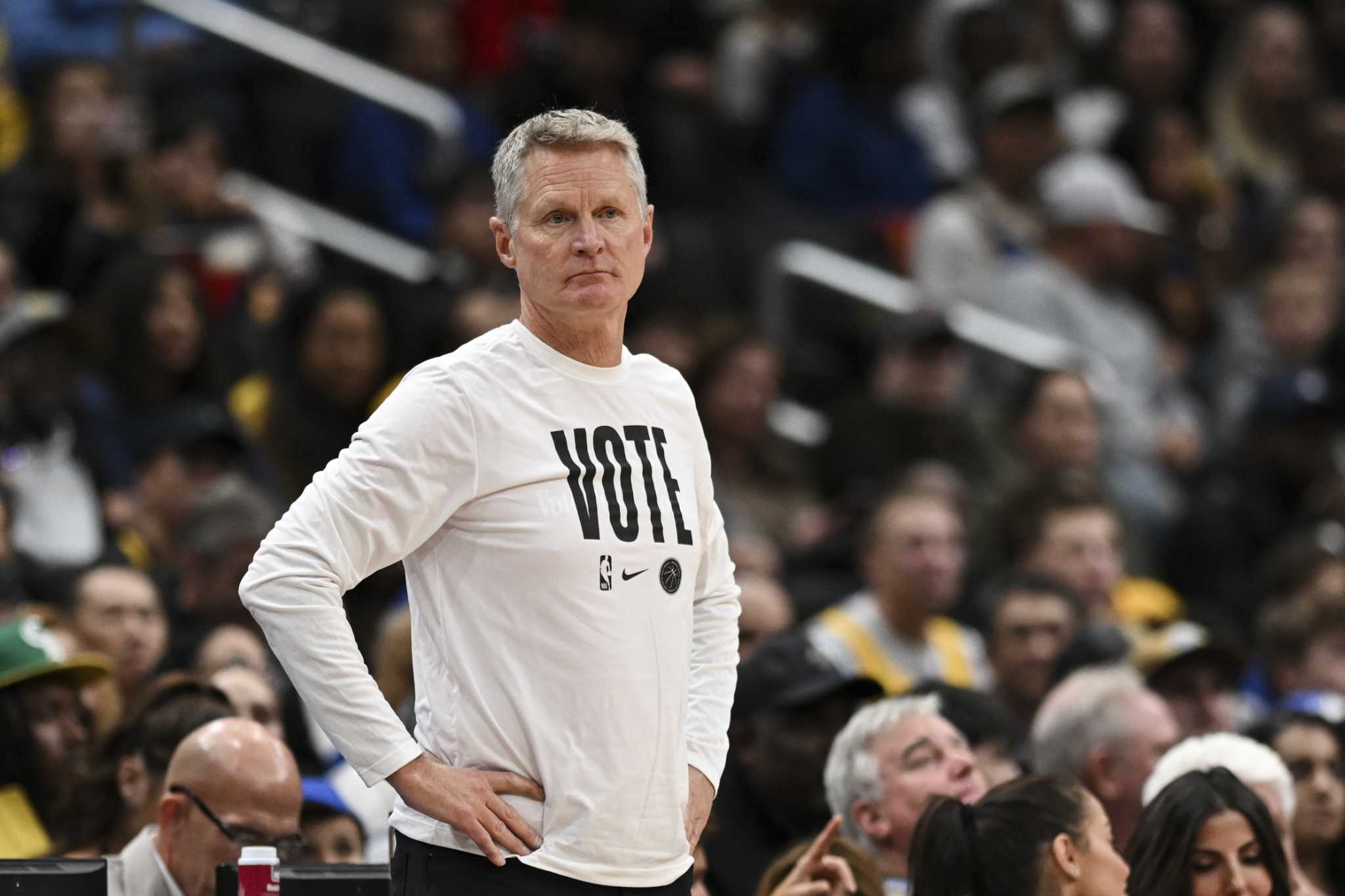 What did Warriors’ Steve Kerr tell his team in wake of Trump’s win?