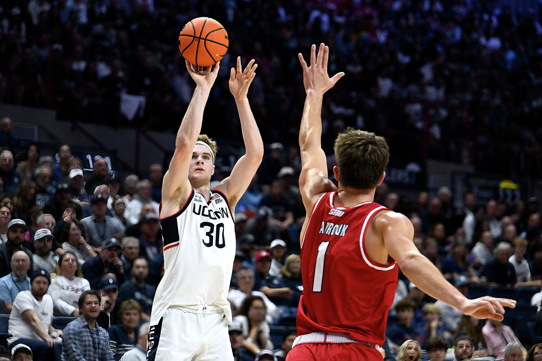 Liam McNeeley had 18 points and 10 rebounds in UConn debut