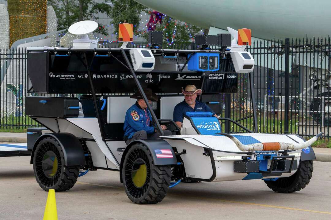 Houston's Intuitive Machines unveils Moon RACER