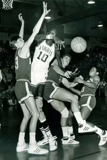 Remembering Manute Bol, 40 years after he was a Bridgeport sensation