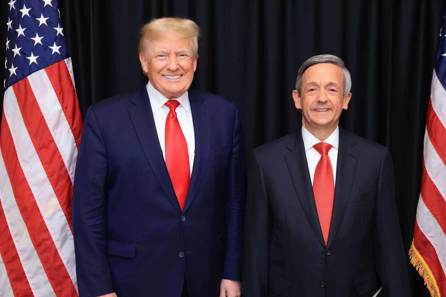 Texas pastor prays over Trump during White House visit