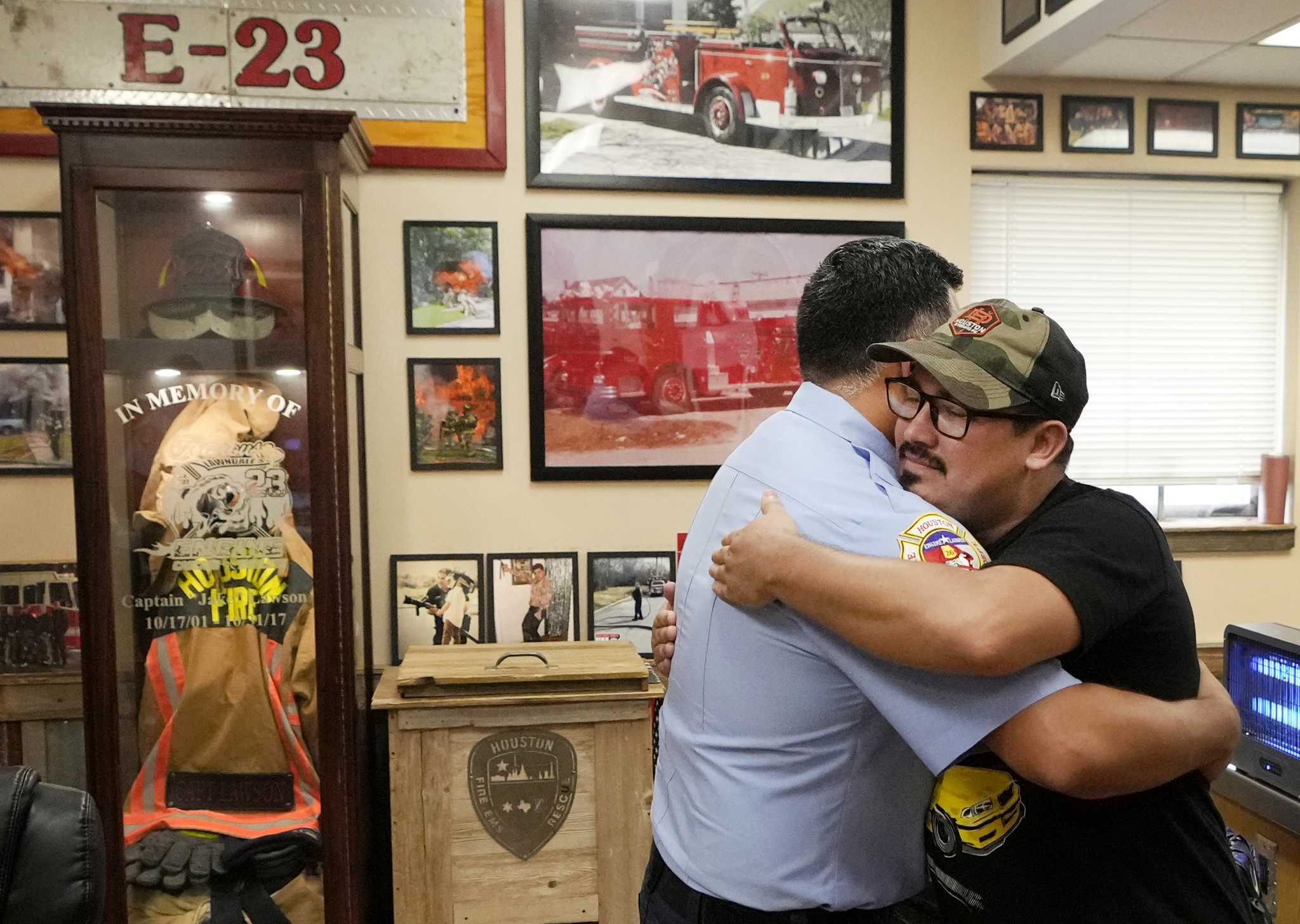 Houston firefighter Marcelo Garcia dead in warehouse fire on east side