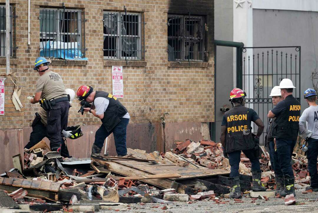 Houston firefighter Marcelo Garcia dead in warehouse fire on east side
