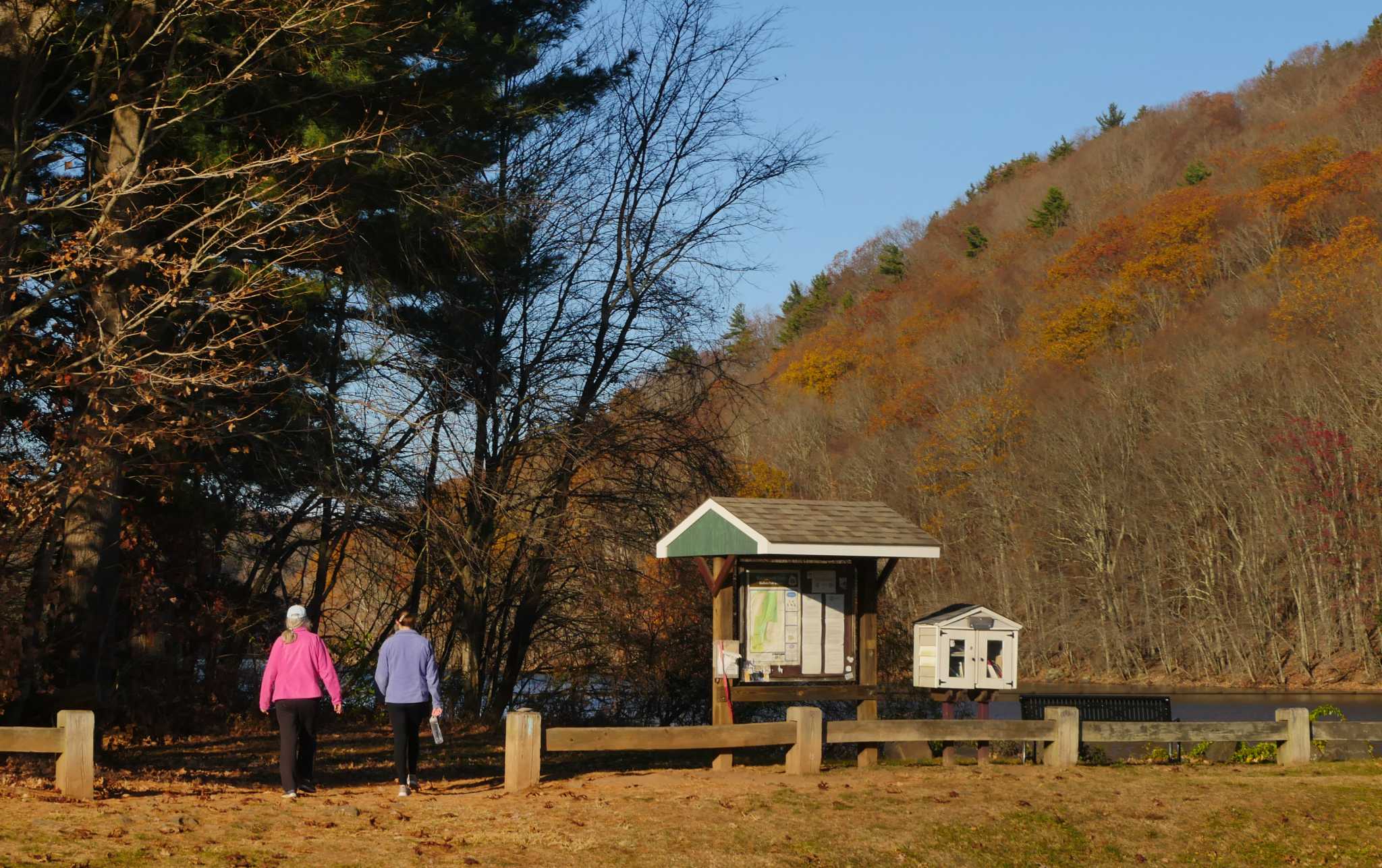 Residents return to Meriden's Giuffrida Park after Berlin brush fire