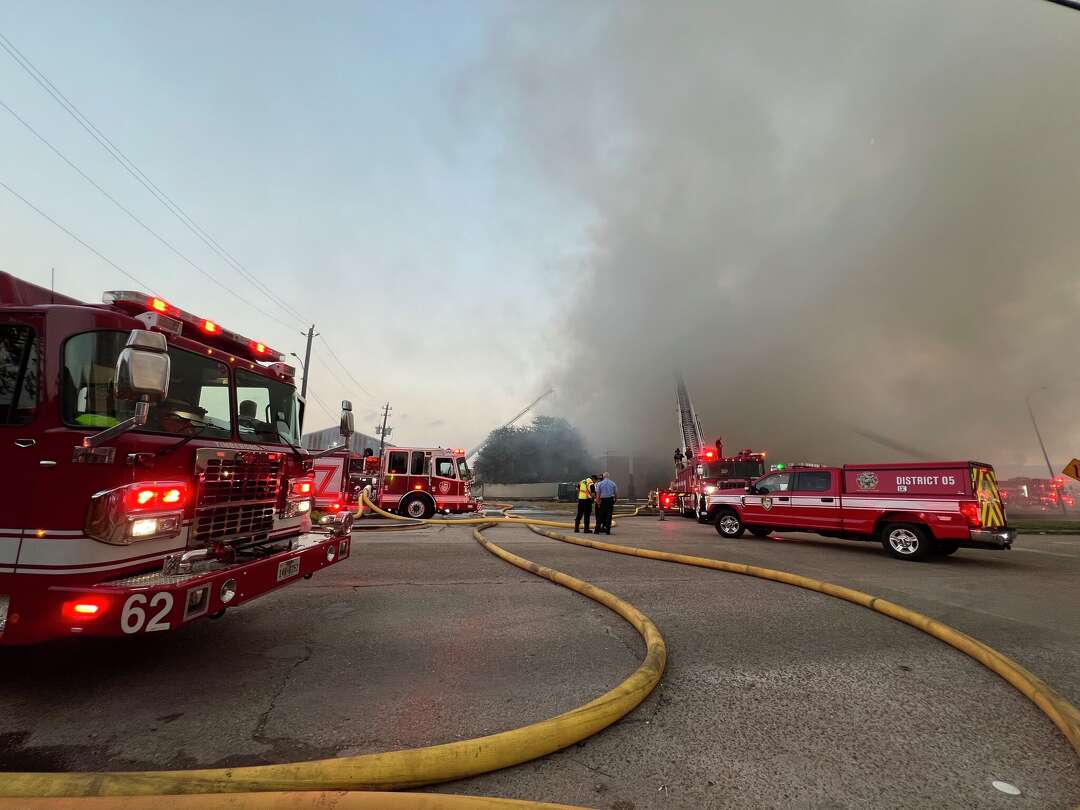 Large plume of smoke is from warehouse fire in northwest Houston