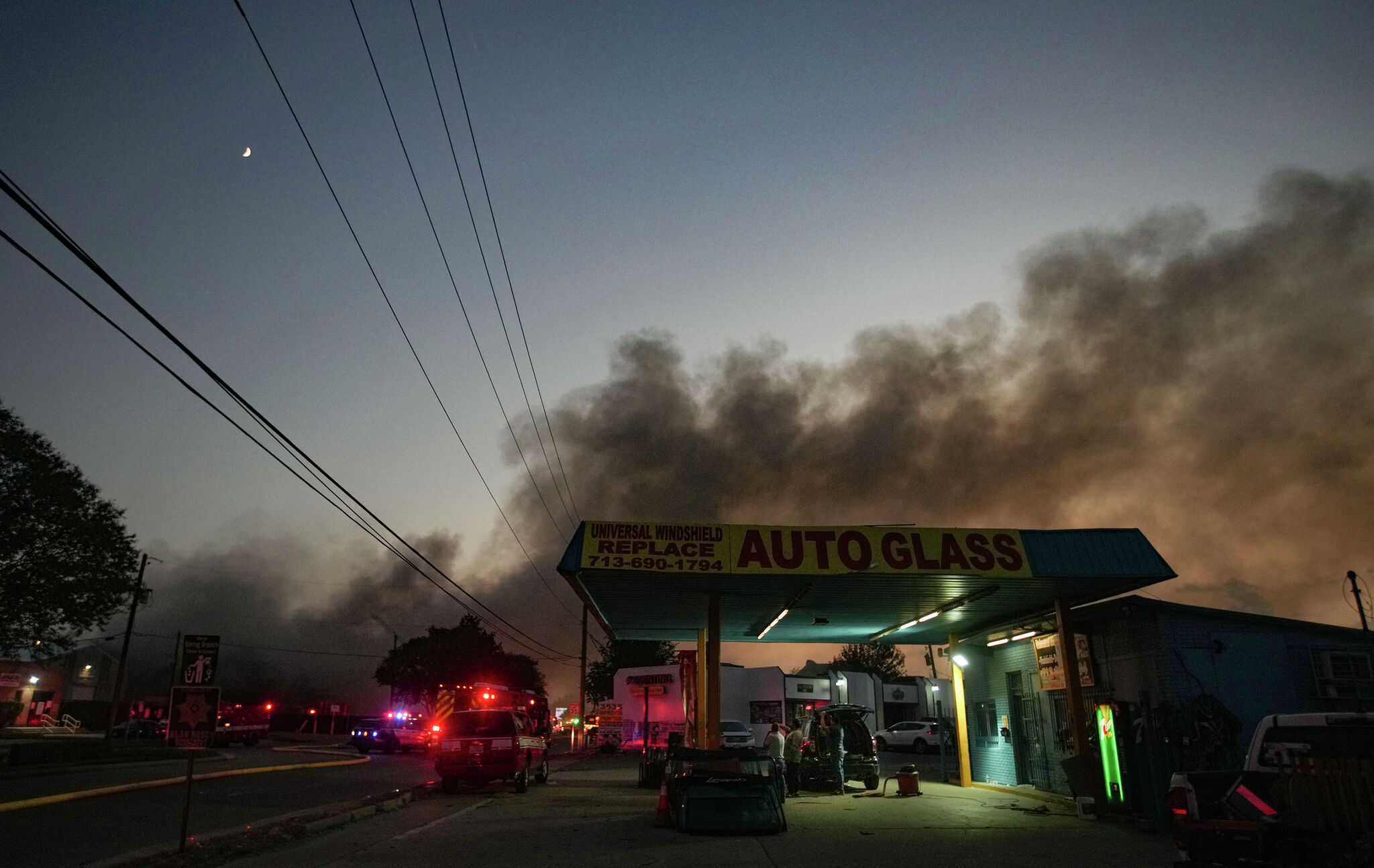 Large plume of smoke is from warehouse fire in northwest Houston