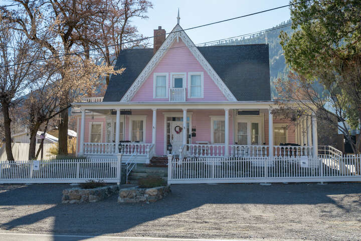 The oldest town in Nevada is a 30-minute drive from Lake Tahoe