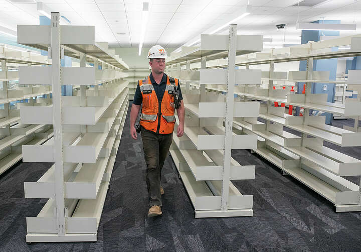 Southington's new library is scheduled to open in early December