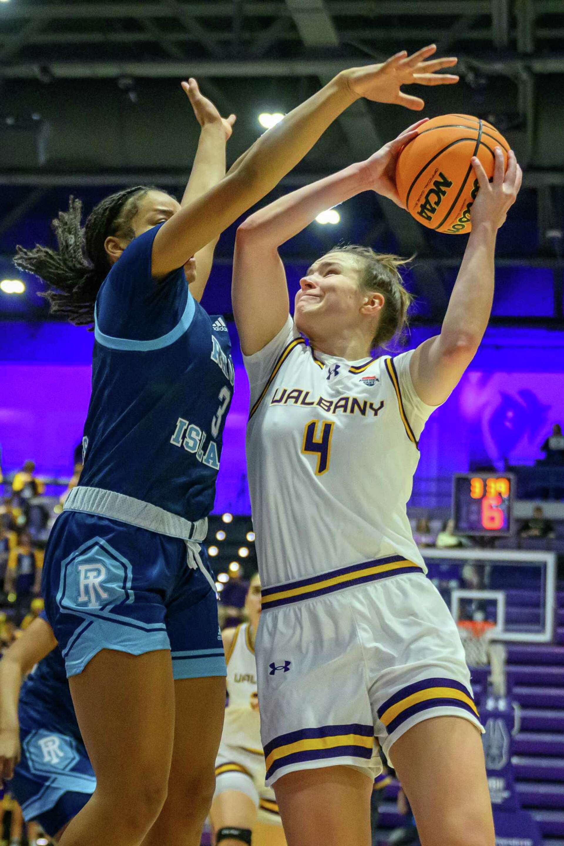 Lilly Phillips' UAlbany team tops Sophie Phillips, Rhode Island