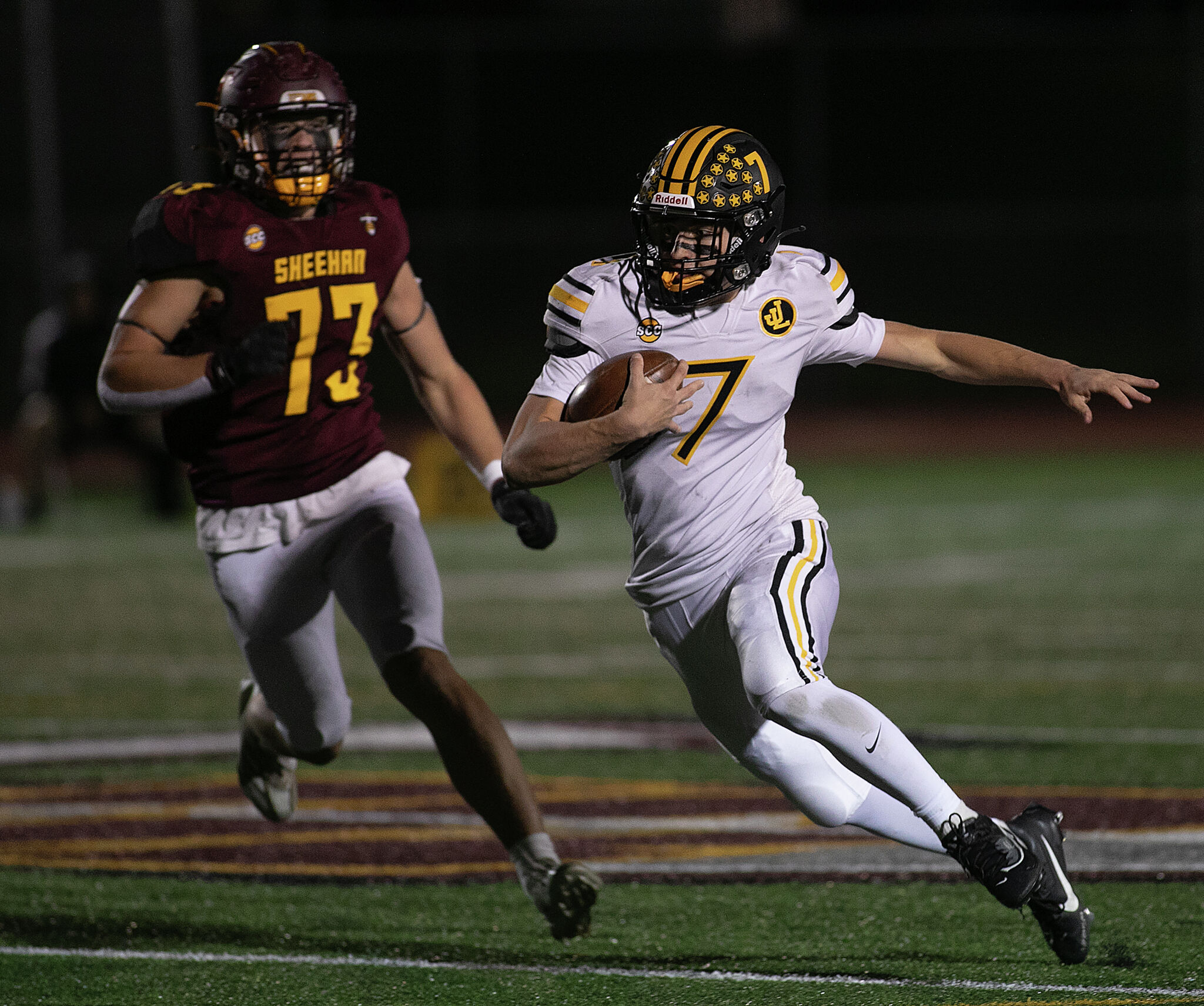 Jonathan Law high school football preview 2025