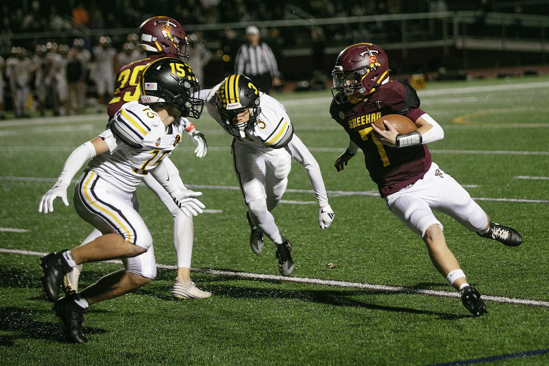 Sheehan football road to CIAC playoffs again passes through SCC powers
